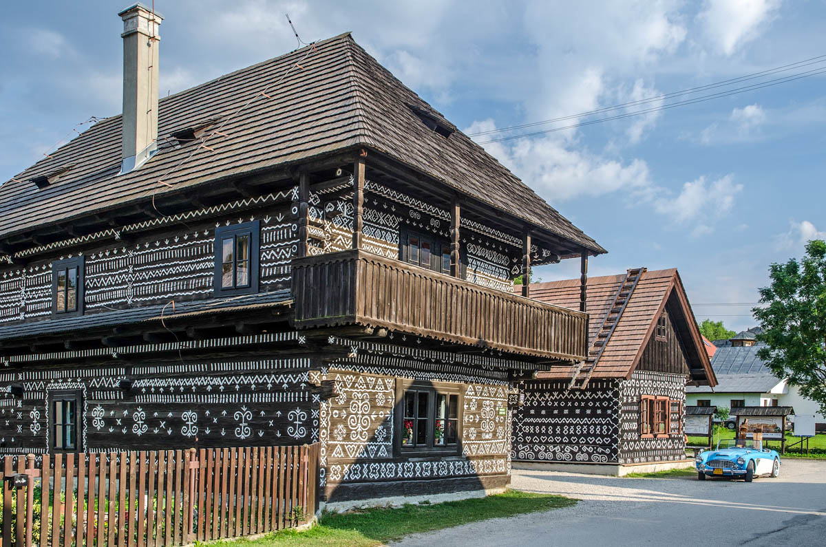 Malovaná vesnice Čičmany na Slovensku - travelnews24.cz